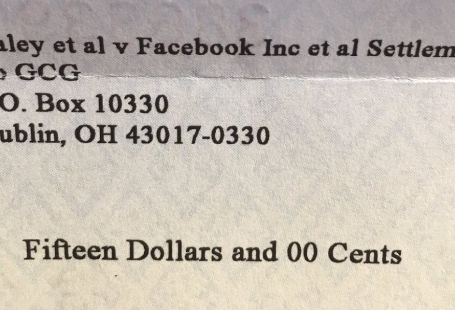 Facebook envia cheques para usuários como forma de indenização