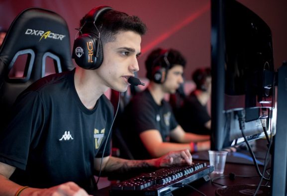 League of Legends: 4Lan é expulso do Team oNe por acusação de assédio