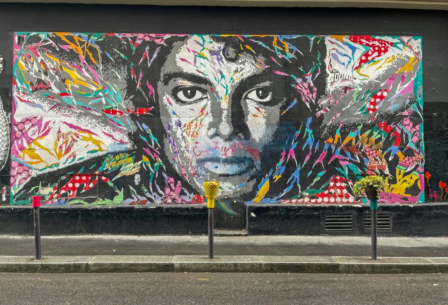 Batman Absoluto: Máscara Negra e o retorno do Coringa